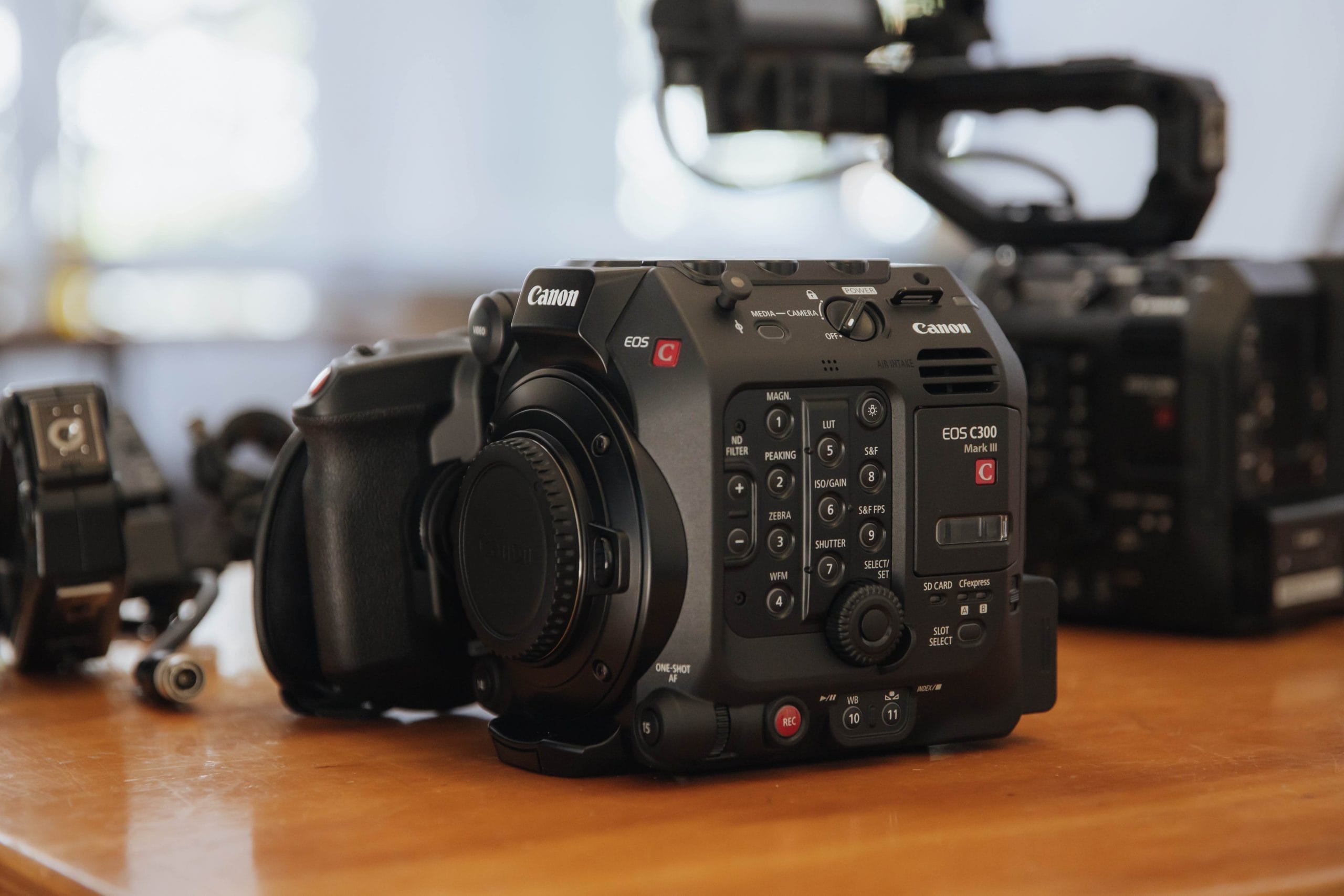 Geek Tech | Canon EOS C300 Mark III com gravação em 4K chega ao Brasil ...