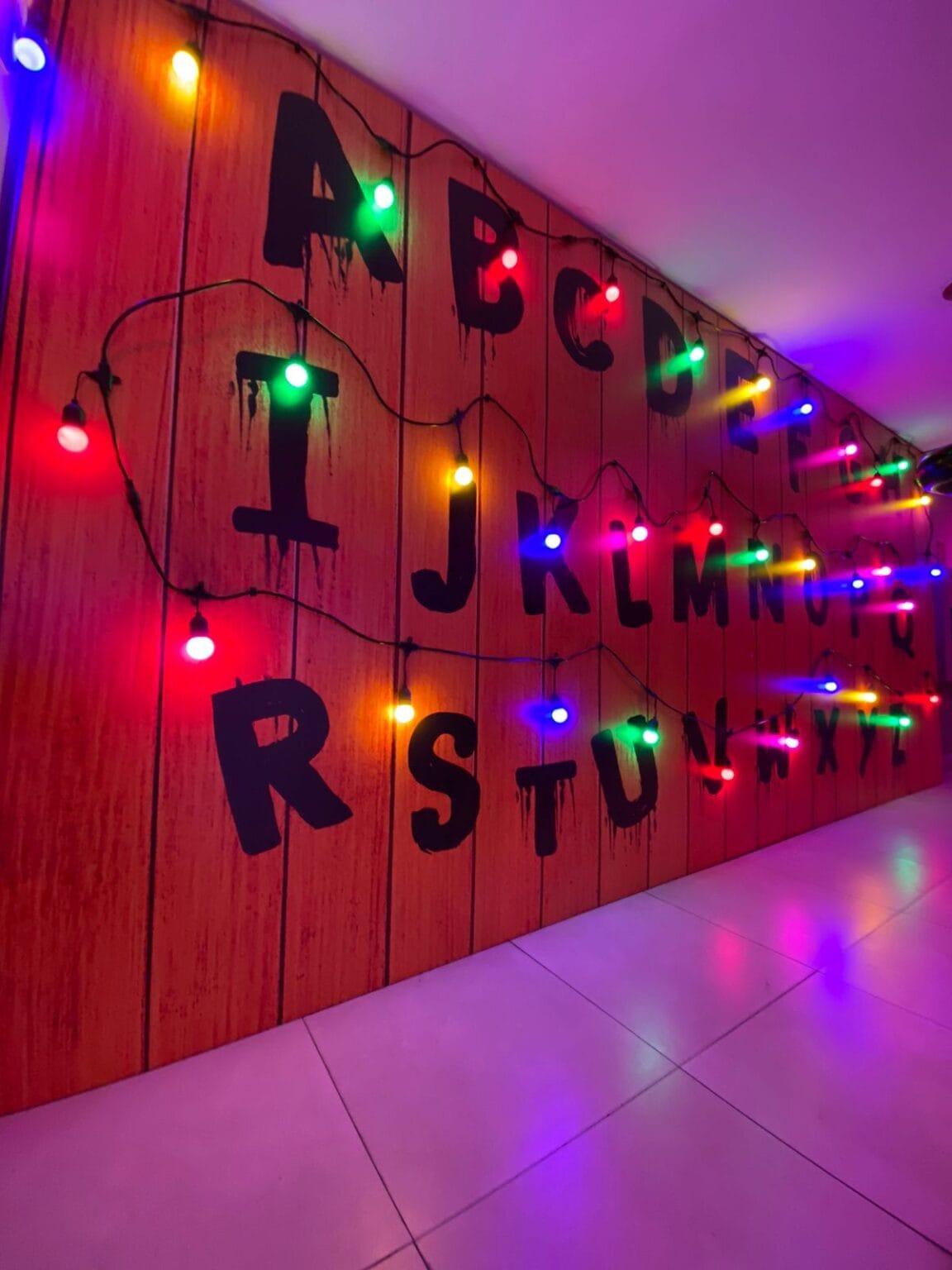 STRANGER THINGS | BURGER KING LANÇA STRANGER MENU